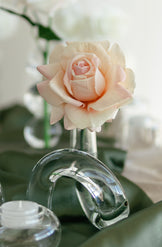 Flora Single Bloom Loop Vase – Elegant Glassware for Weddings – Bride ...